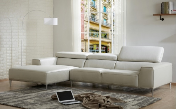 Kogan Traditional Wood Coffee Table Furniture of America